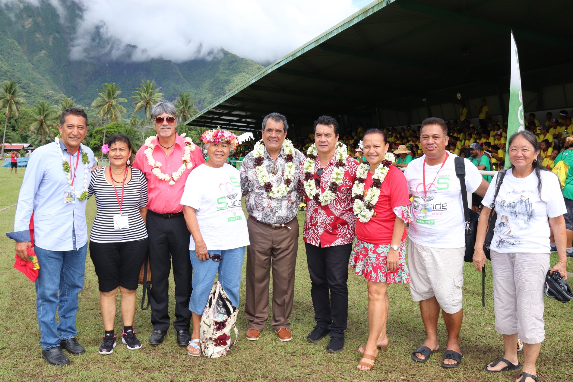 M. John TOROMONA aux côtés du Président du Pays lors de sa visite ...